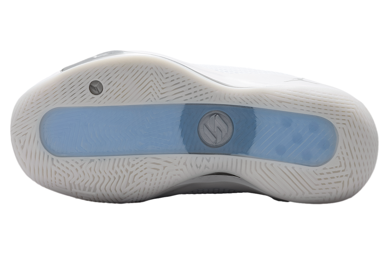 Luka 77 Triple White GS White / Metallic Silver - Jan 2026 - IH0573-100 ...